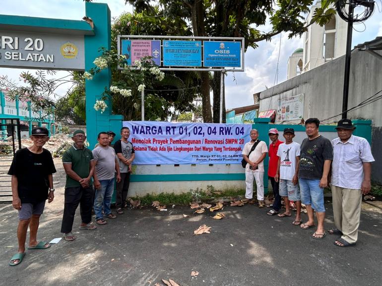 Renovasi Gedung SMPN 20 Tangsel Diprotes Warga - Lampu Hijau